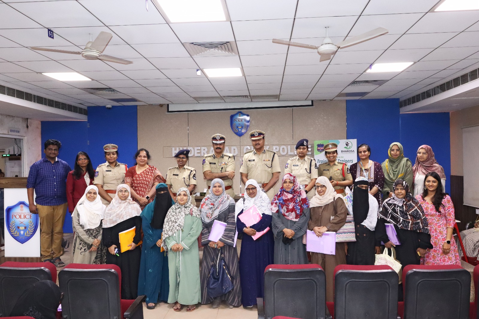 Cops ‘Train’ Teachers on Handling Students