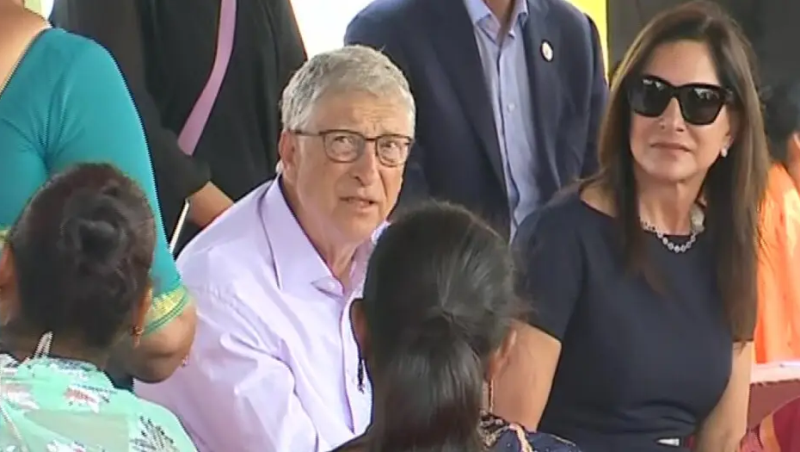 Bill Gates reviews development activities in Bhubaneswar slum, visit ...