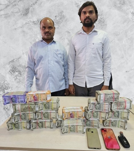 Task Force Cop Seize Rs 75 lakh, Zomato Boy Held for Transporting Cash