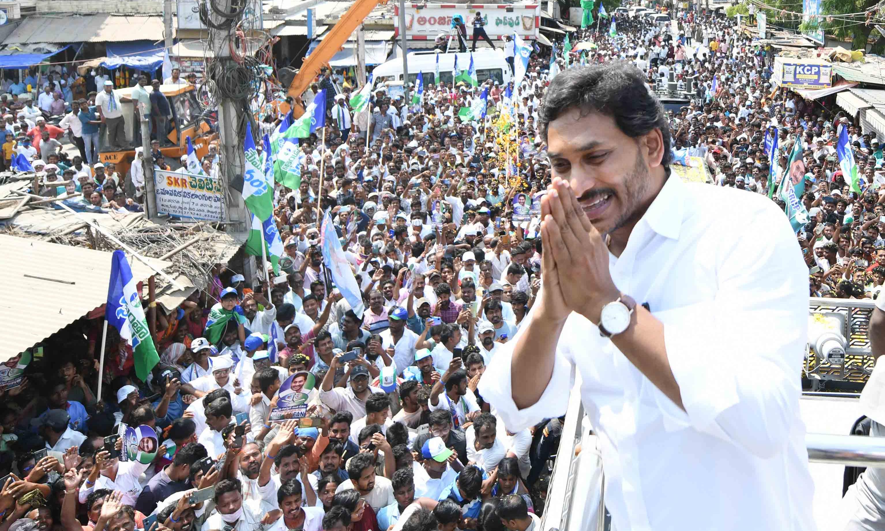 1,000 km and counting, Jagan's yatra gathering steam