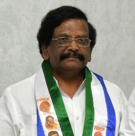 Juvenile gang bid to extort Rs 7 cr from ex-minister foiled