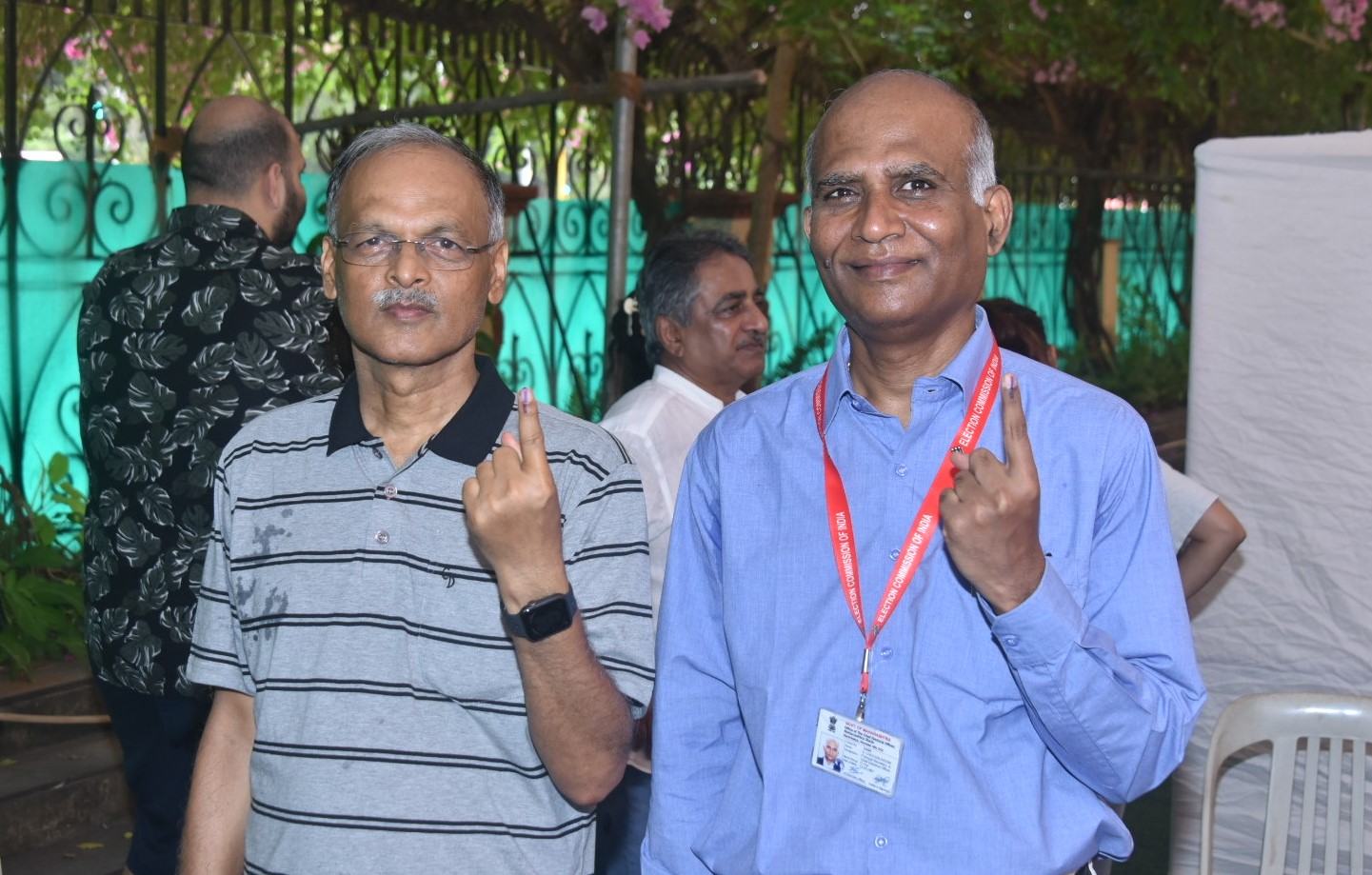 Maharashtra: ECI dismisses viral EVM tampering videos as old, not ...