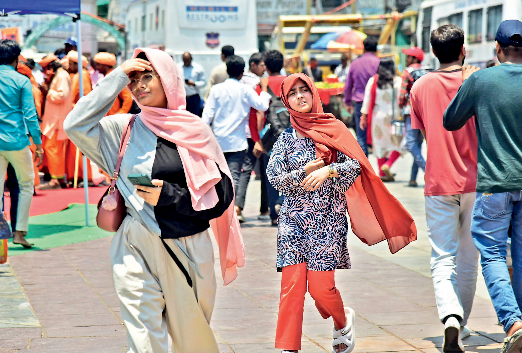 Delhi's Mungeshpur records 52.3 degrees Celsius, highest-ever maximum ...