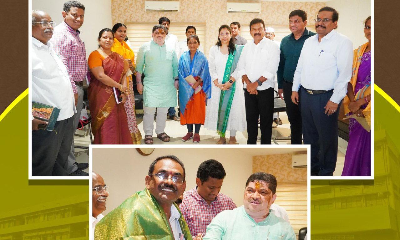 RTC Staff Felicitated for Helping Woman Deliver Baby at Bus Station