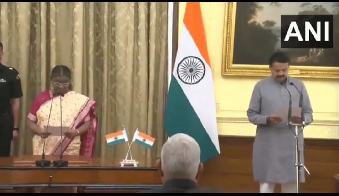 Mahtab takes oath as pro-tem speaker of new Lok Sabha