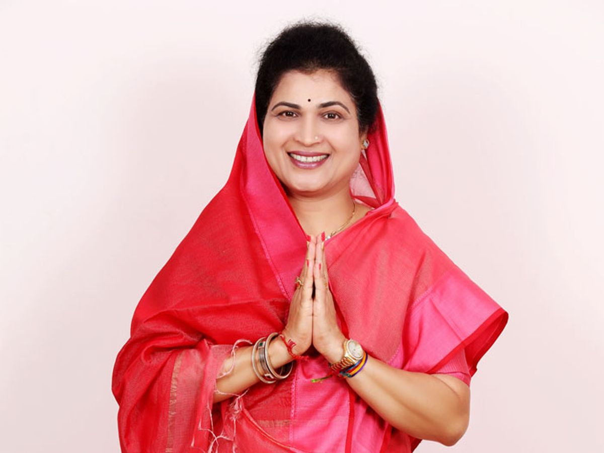 MP: Plant a tree, get a ‘selfie with me’, offers MP’s woman mantri for ...