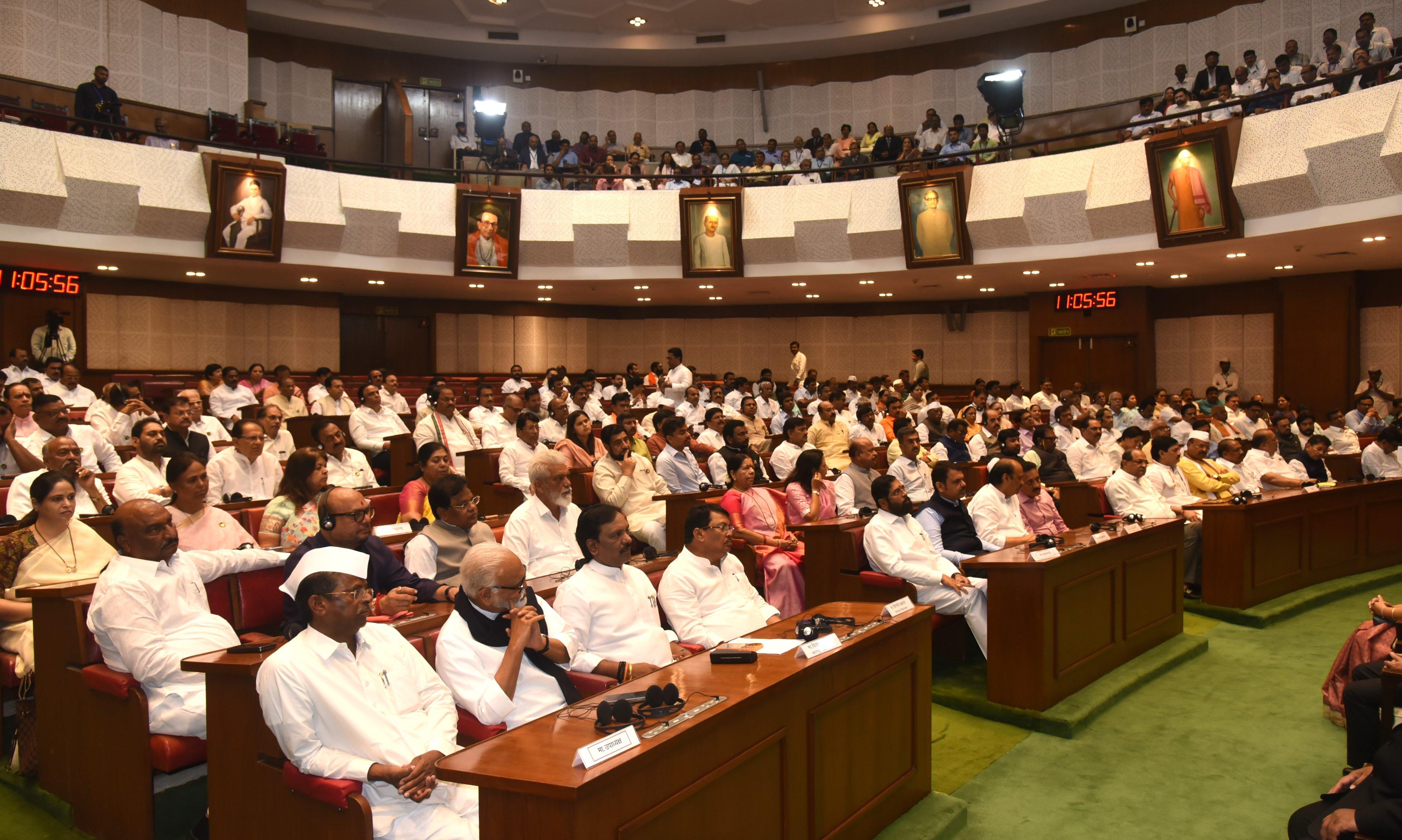 SP Legislator Raises Alarm Over No Muslim Member in Maharashtra ...