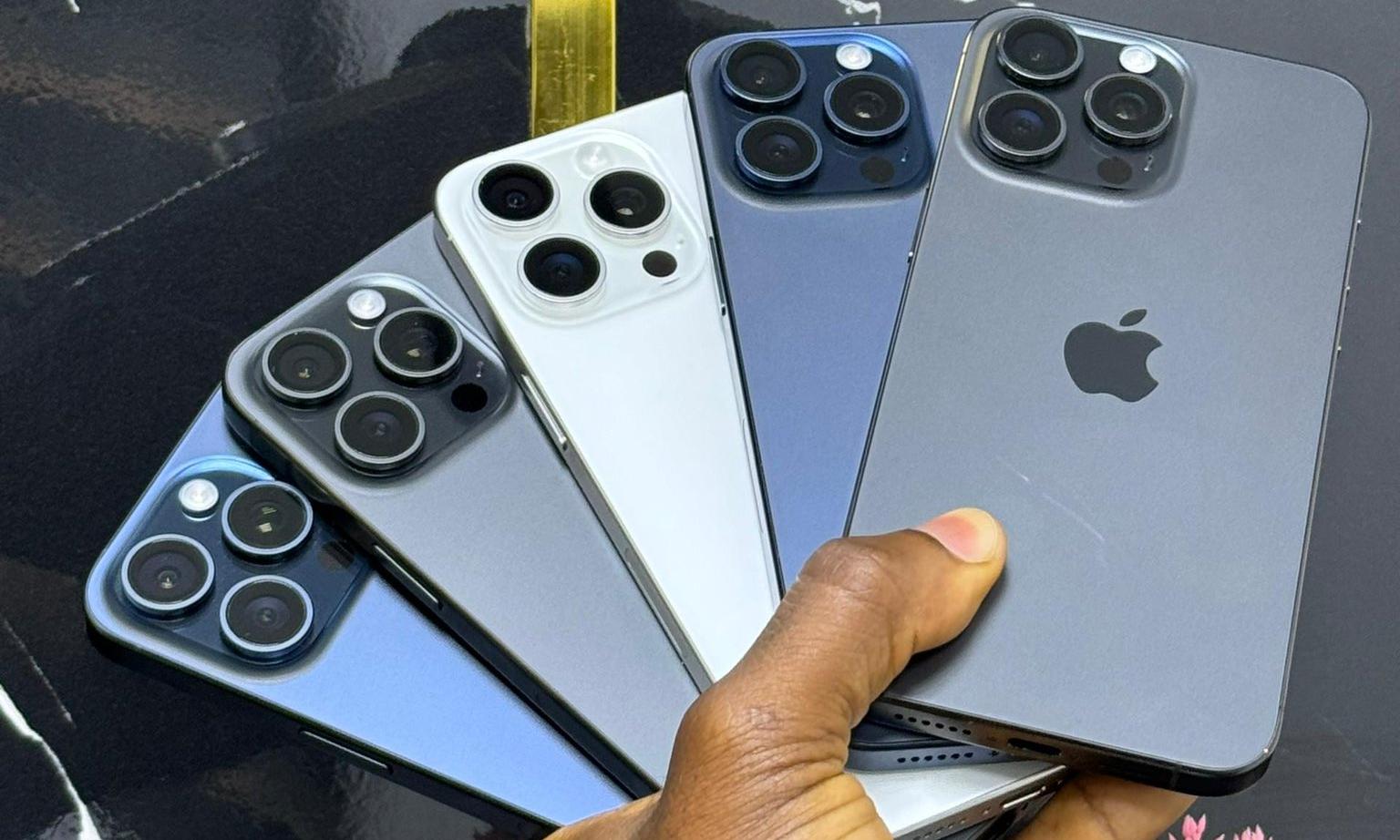 MP: 1500 iPhones Worth Rs 11 Crore Stolen from Truck in Sagar; Action ...