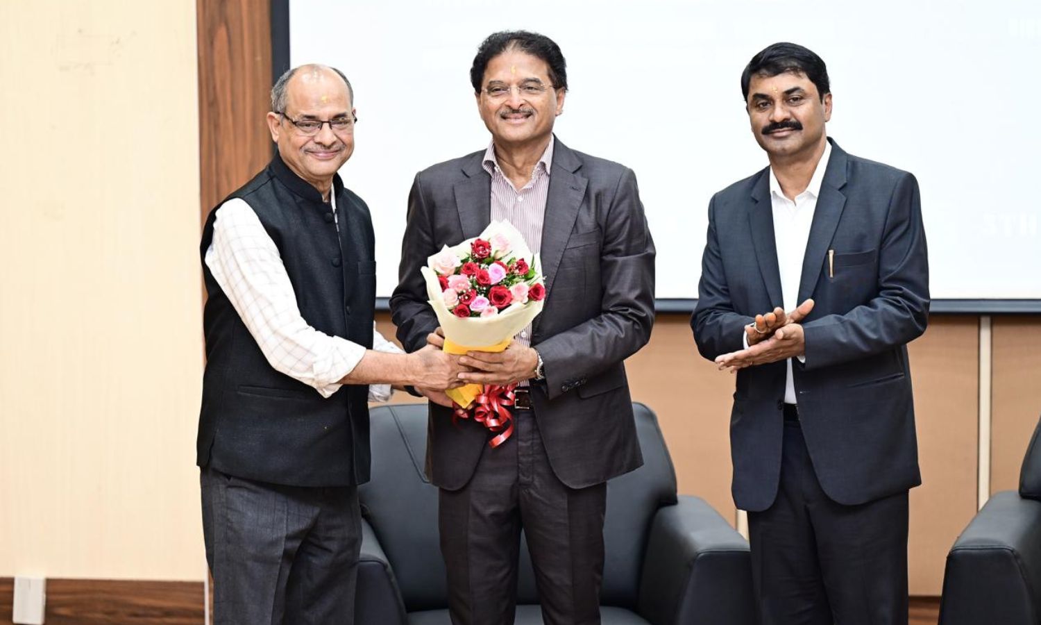 IIM Mumbai Planning Rs 800 Crore State-of-the-Art Facilities for ...