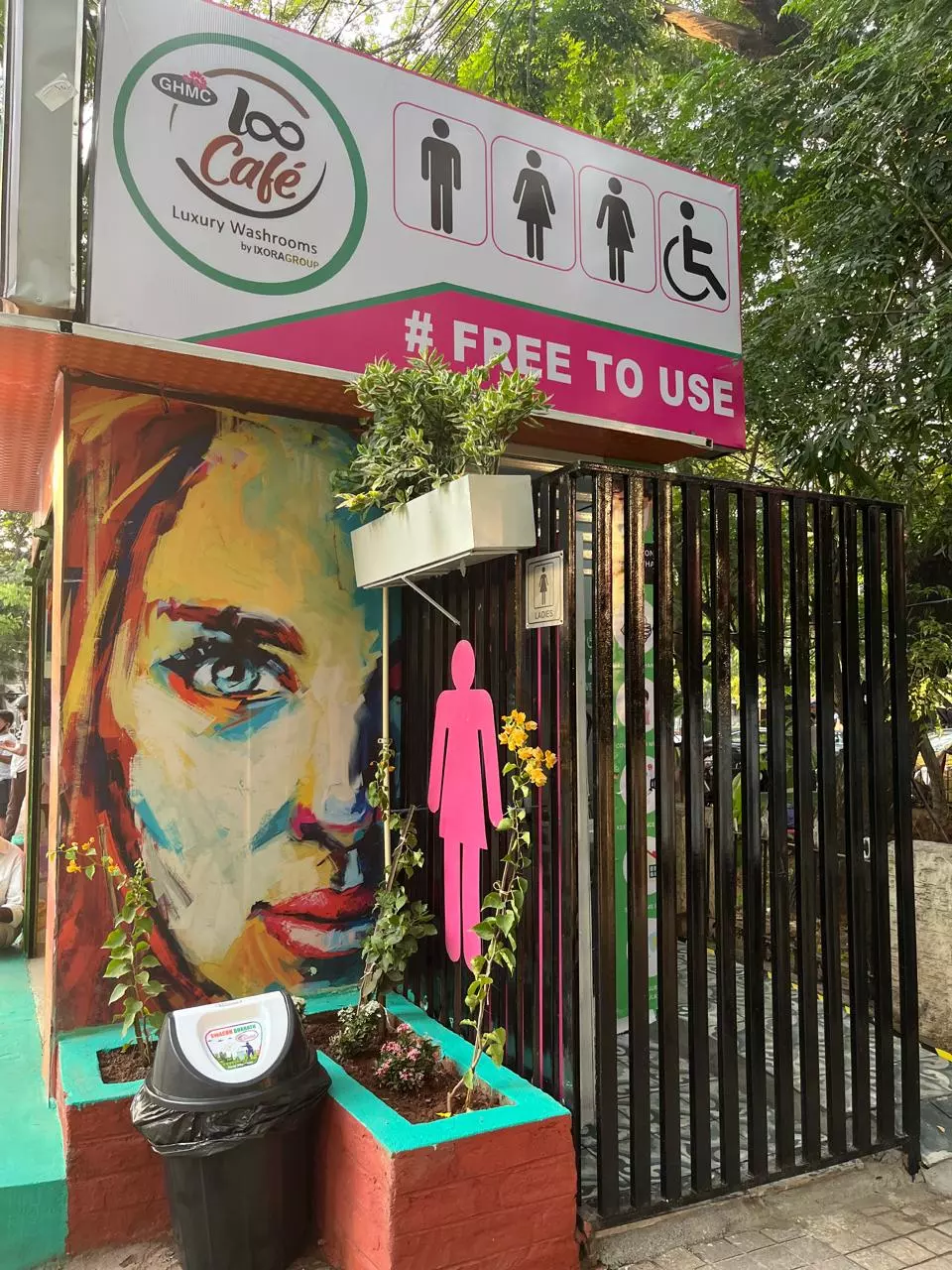 Loo Café makes for a healthy alternate to the stinking public toilets ...