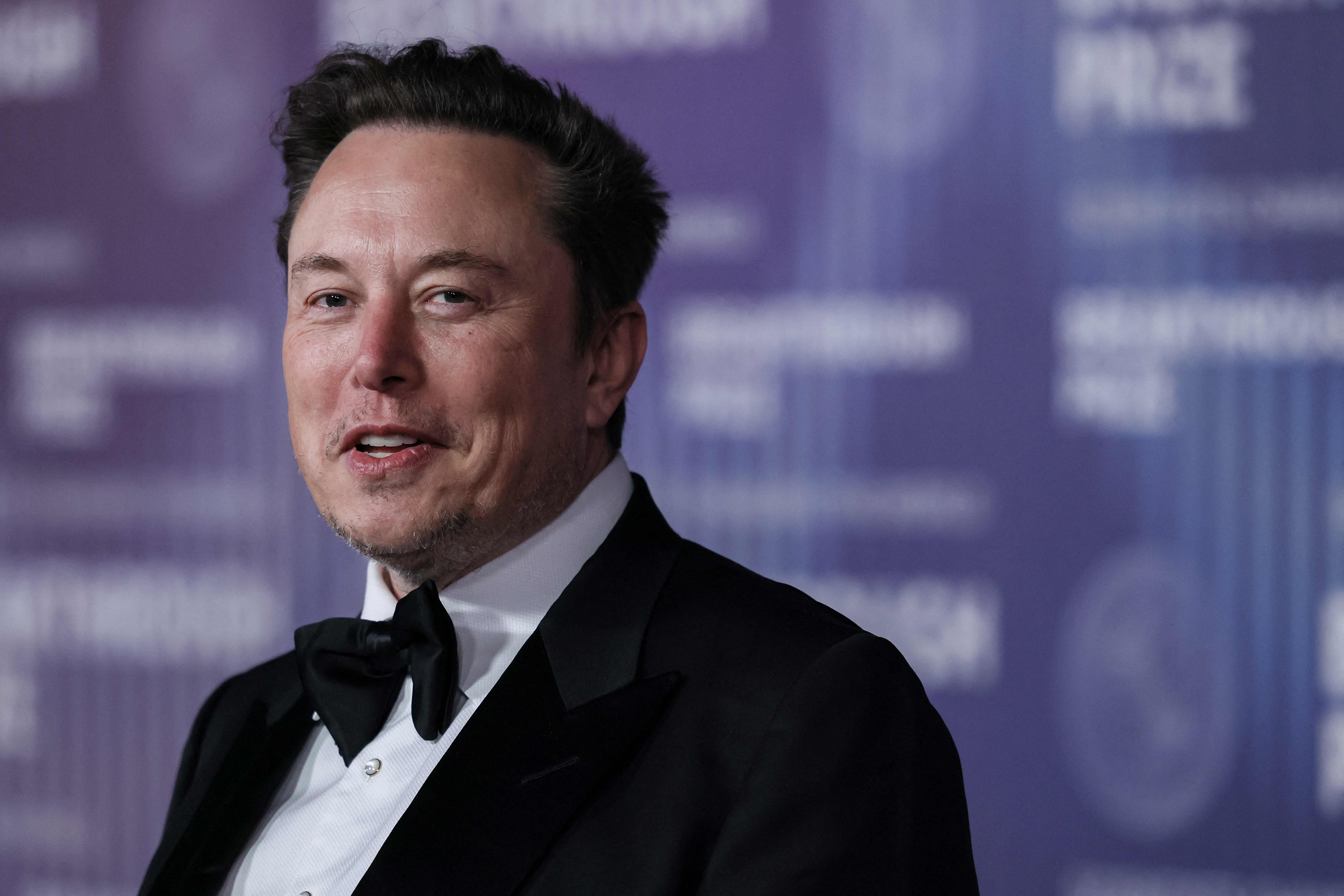 Elon Musk Gets Bold Font Removed from X's Main Timeline