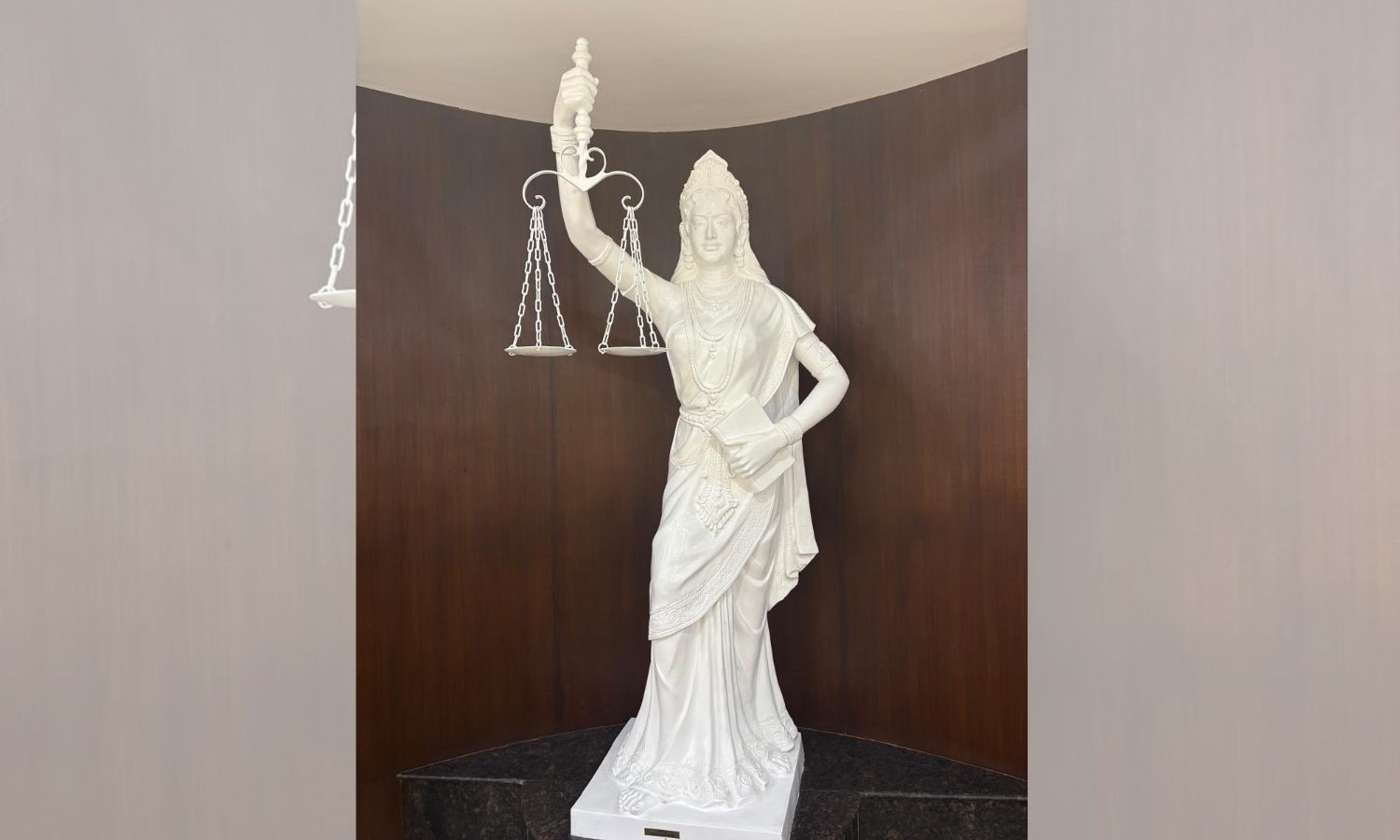 Who is Lady justice, does she wear a blindfold as shown in statues at ...