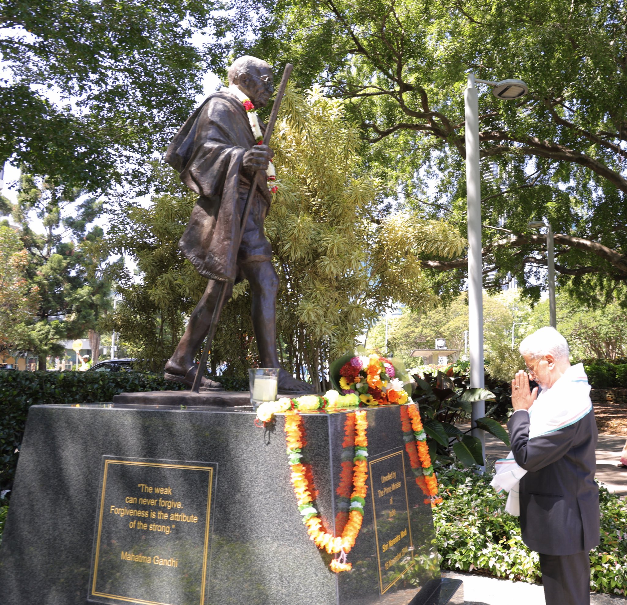 Jaishankar inaugurates new Indian consulate in Brisbane, pays homage to ...