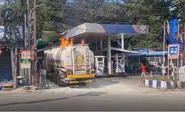 Hyderabad: Fuel tanker catches fire at petrol bunk