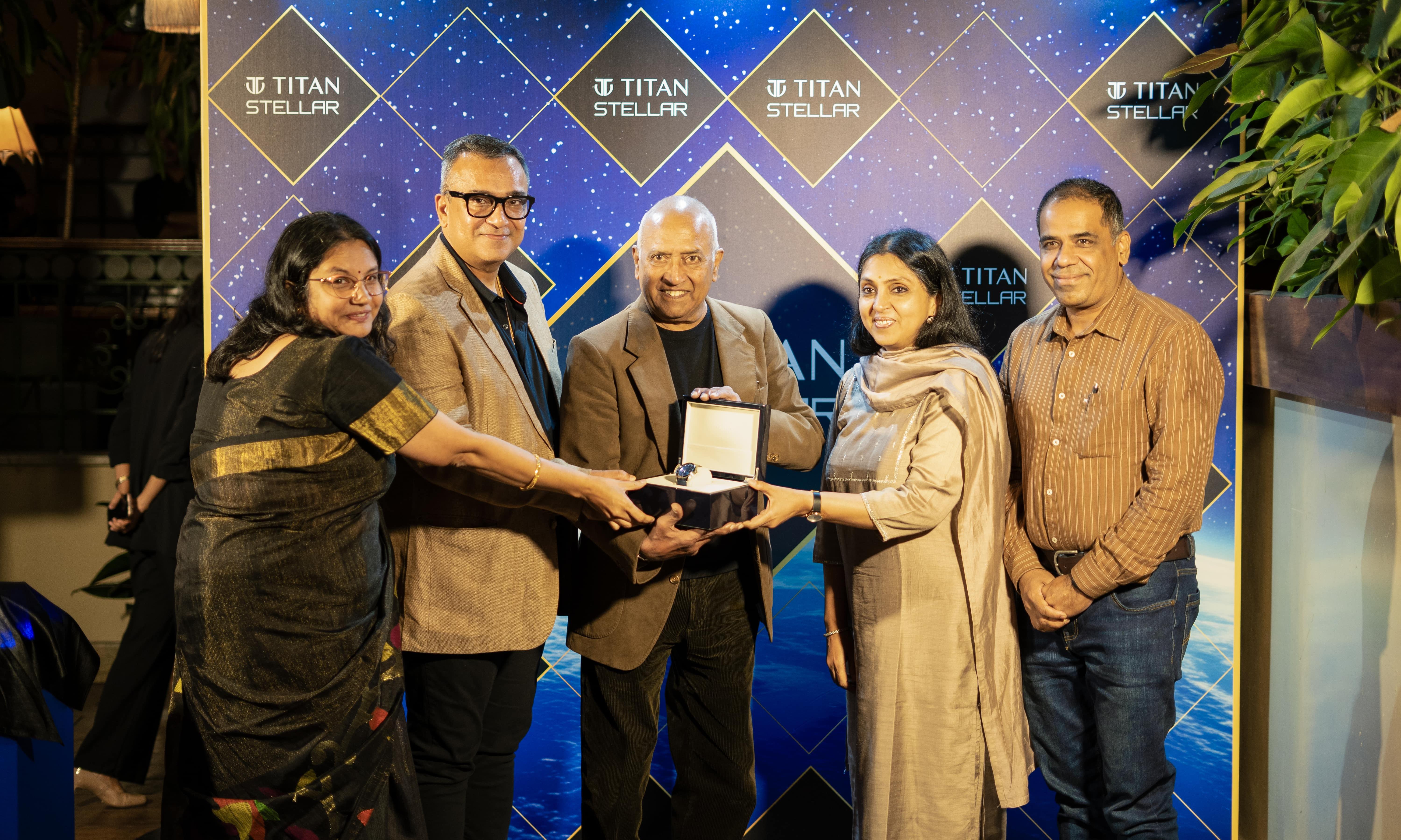 Titan pays tribute to Wing Commander Rakesh Sharma with Unity Watch on ...