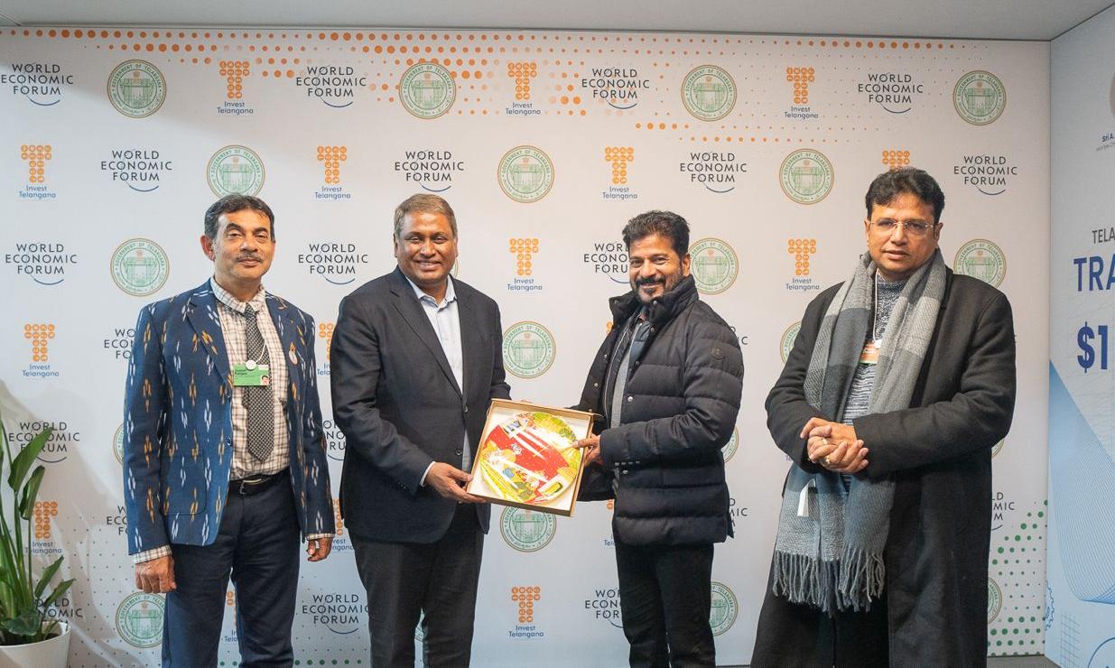 Revanth signs MoU for HCLTech expansion, AI datacentre cluster