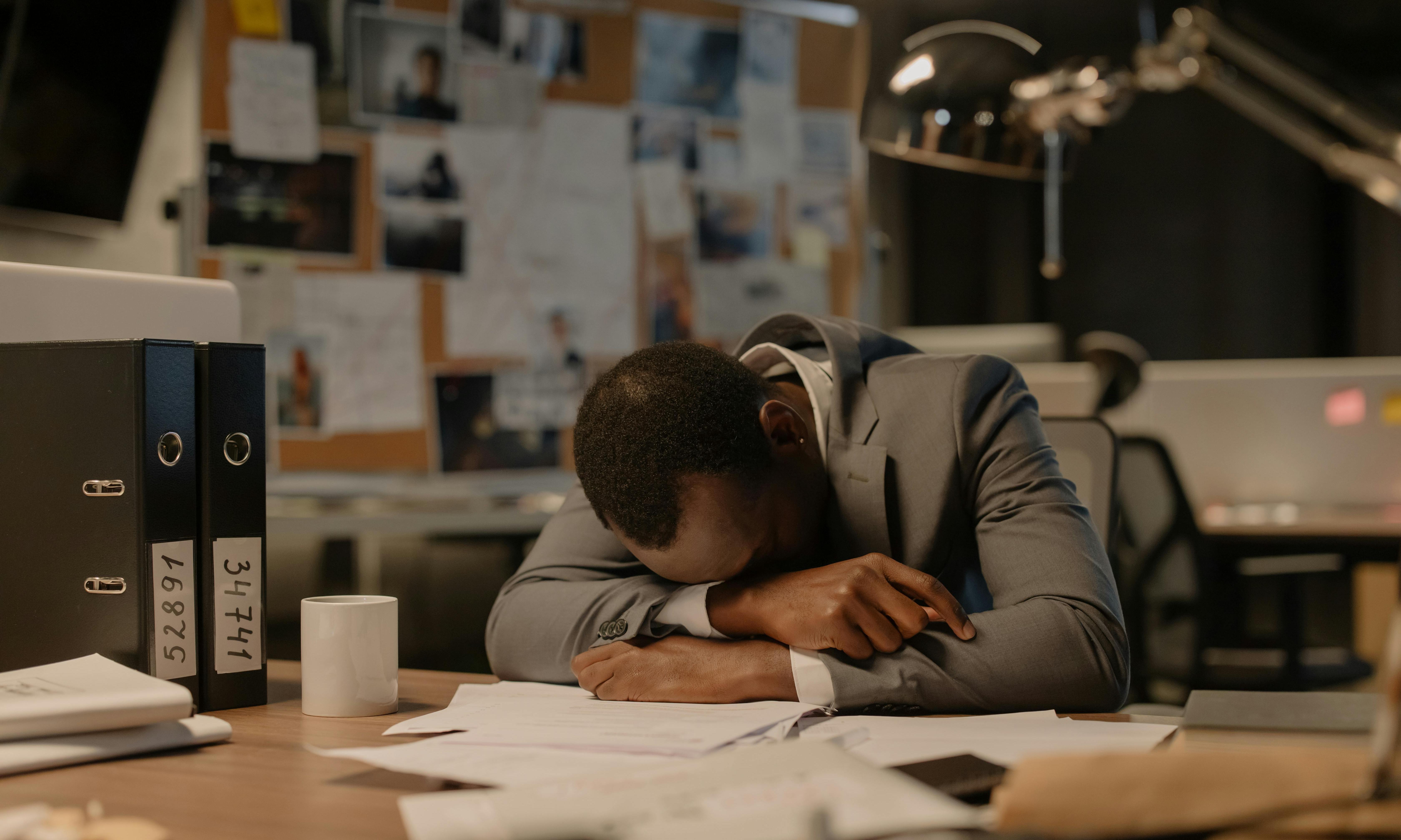 Devoted nap-takers explain benefits of sleeping on job