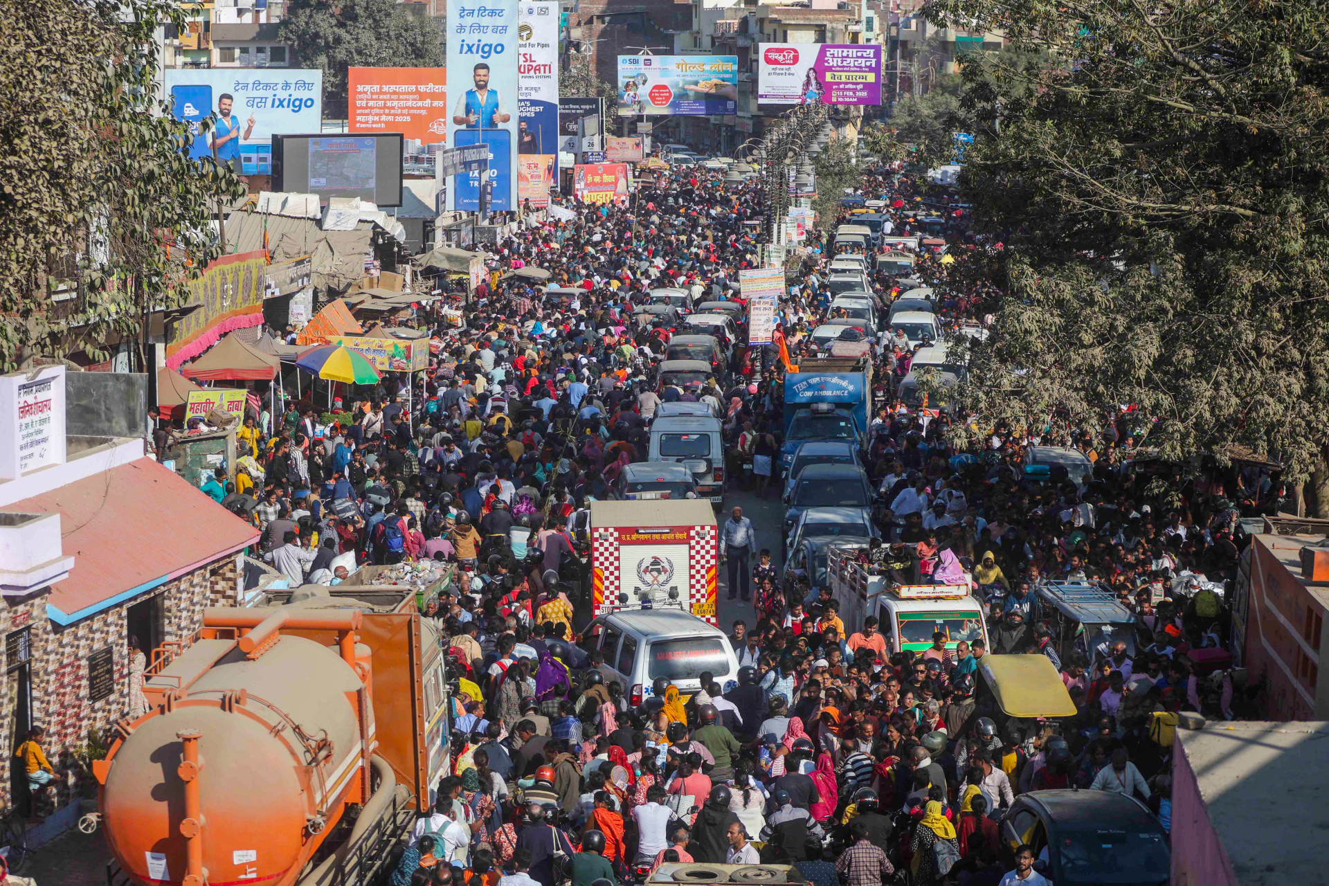 World’s biggest traffic jam: Massive traffic jam chokes roads to Maha Kumbh