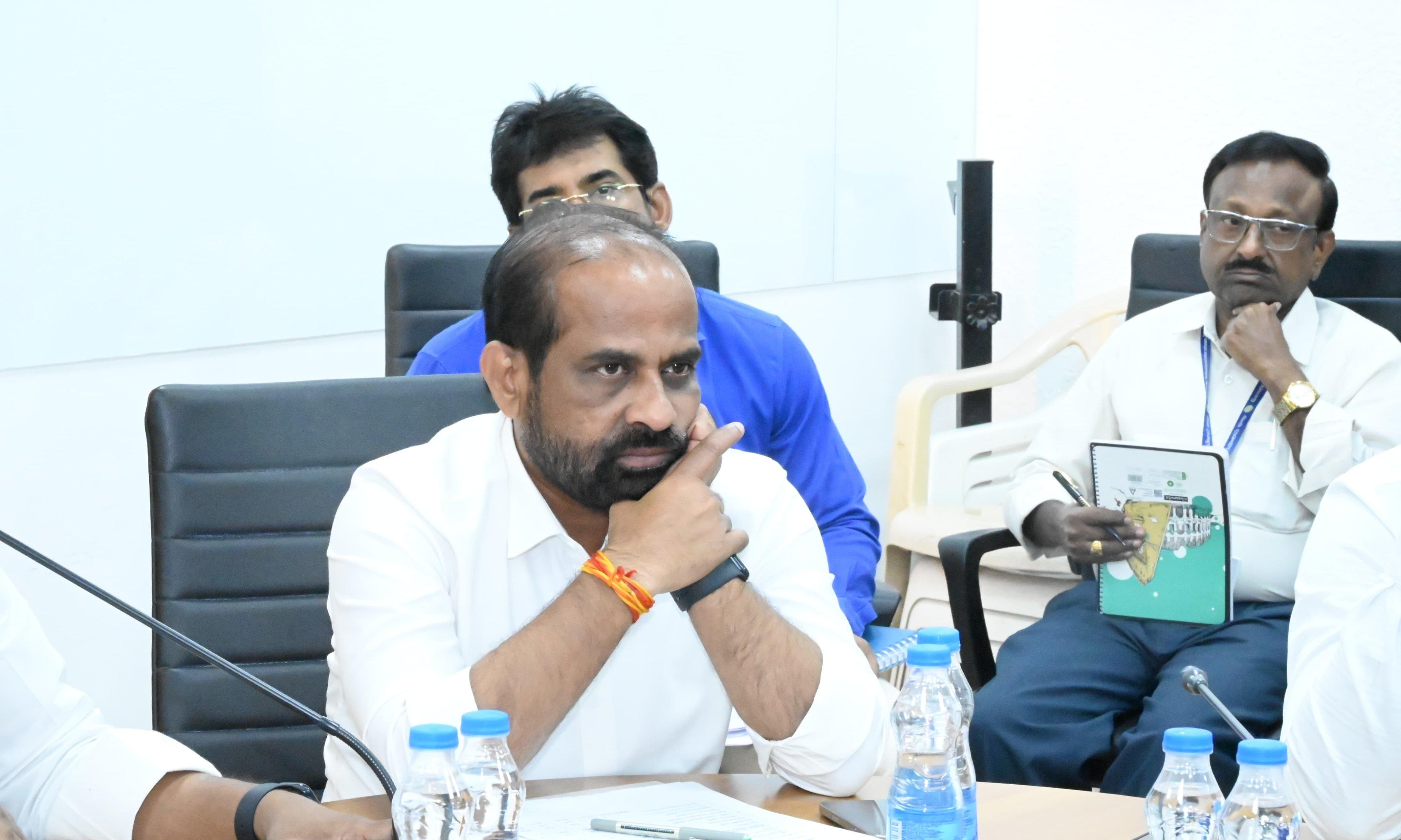 AP to develop 17 govt medical colleges in PPP mode, says health minister