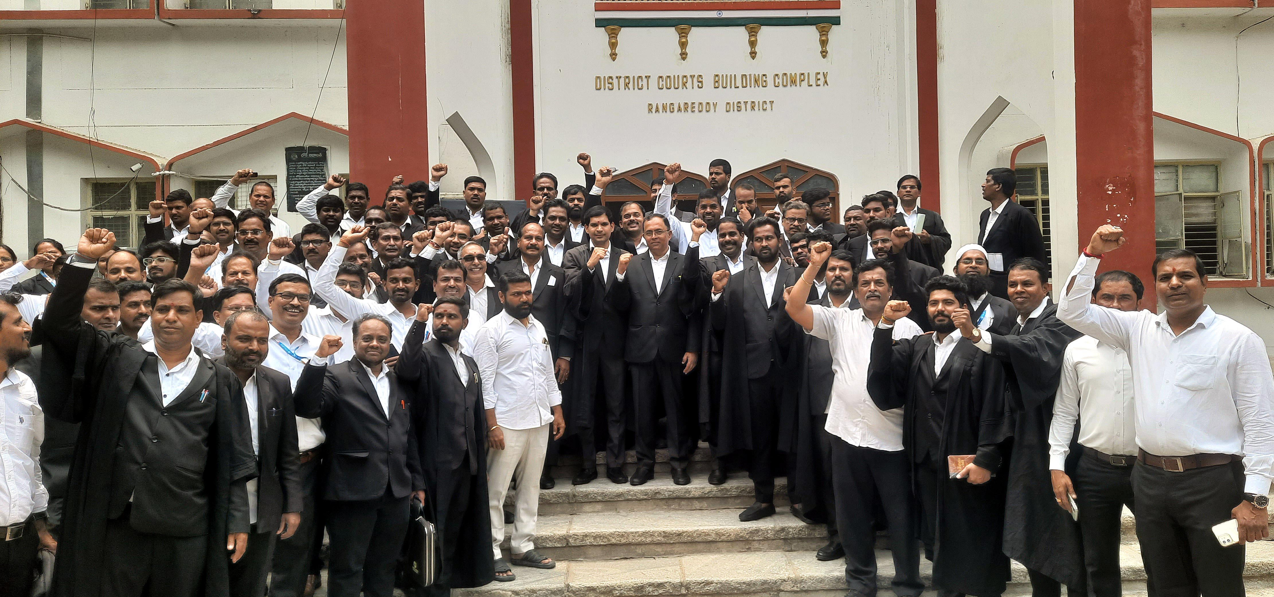 Advocates Boycott Court over Murder of Senior Lawyer