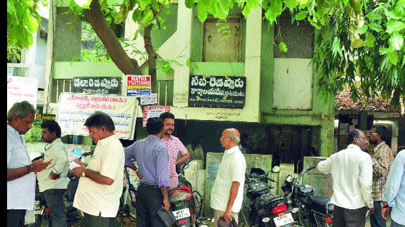 Registration offices to remain open on March 30, 31