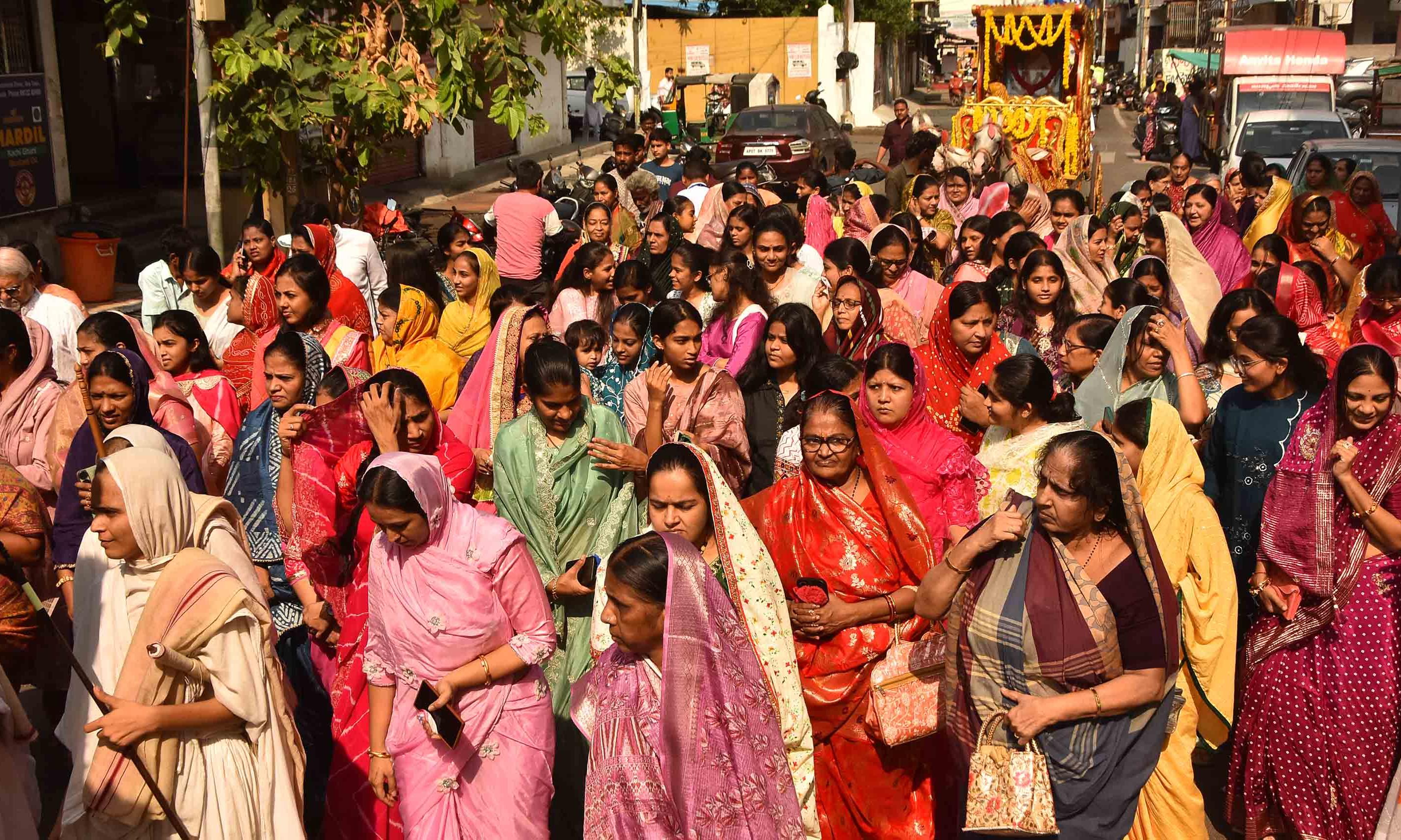 Jains celebrate 2,624th Mahavir Jayanti with prayers, rallies