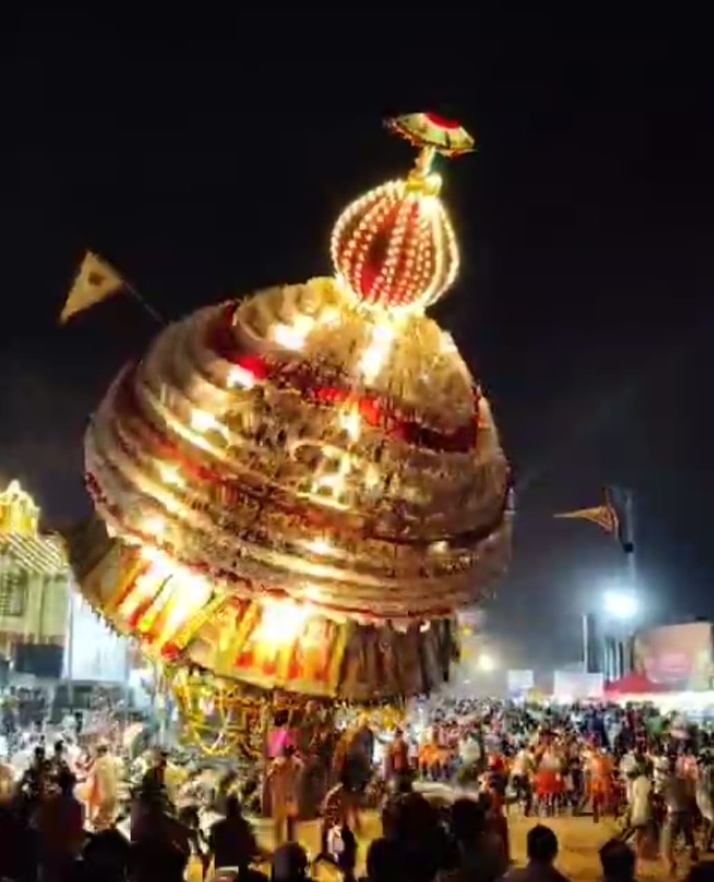 Mangaluru Durgaparameshwari Temple: Bramaratha Collapses Partially ...