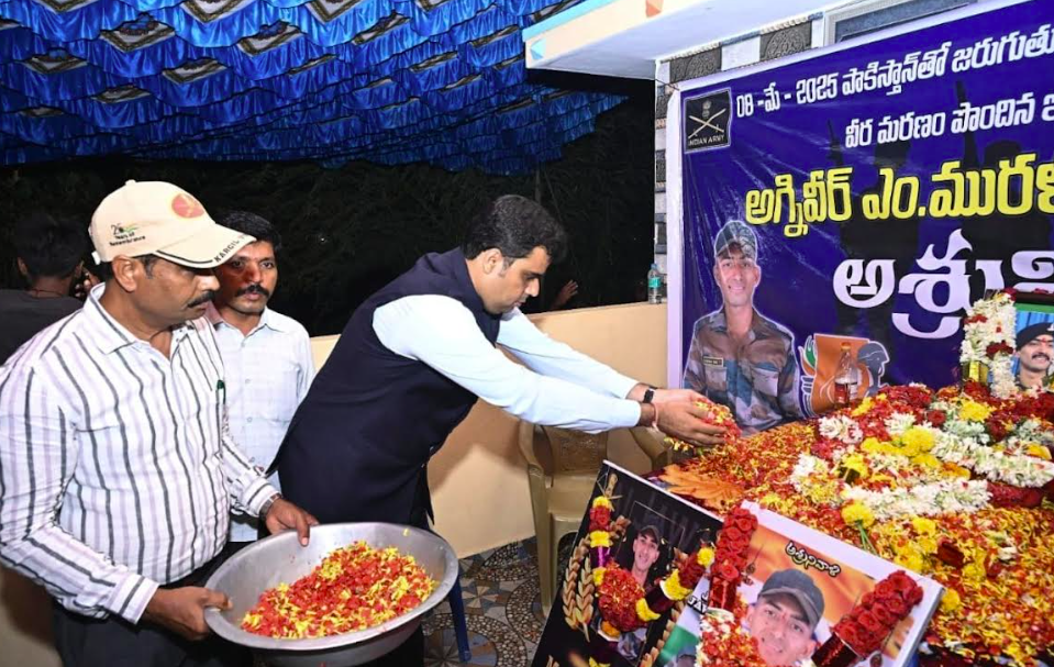 Last Rites Of Martyred Havaldar Murali Naik Today Amid Military, State ...