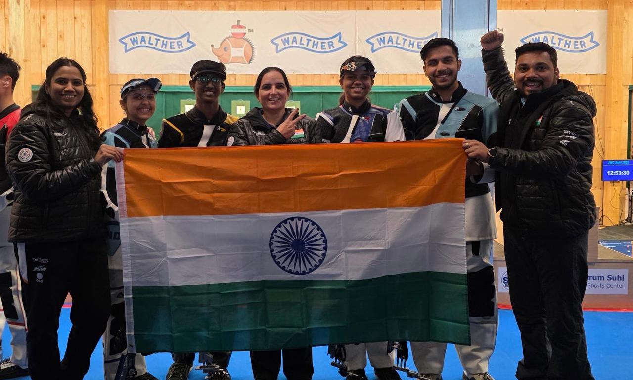 India Bag Double Podium Finish in 10M Air Rifle Mixed Team Event at ...