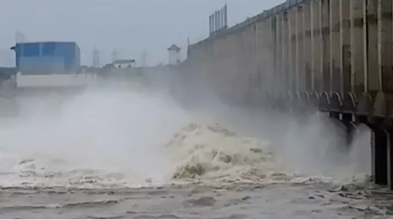 19 Gates of Jurala Project Opened To Release 1.04 Lakh Cusecs of Water