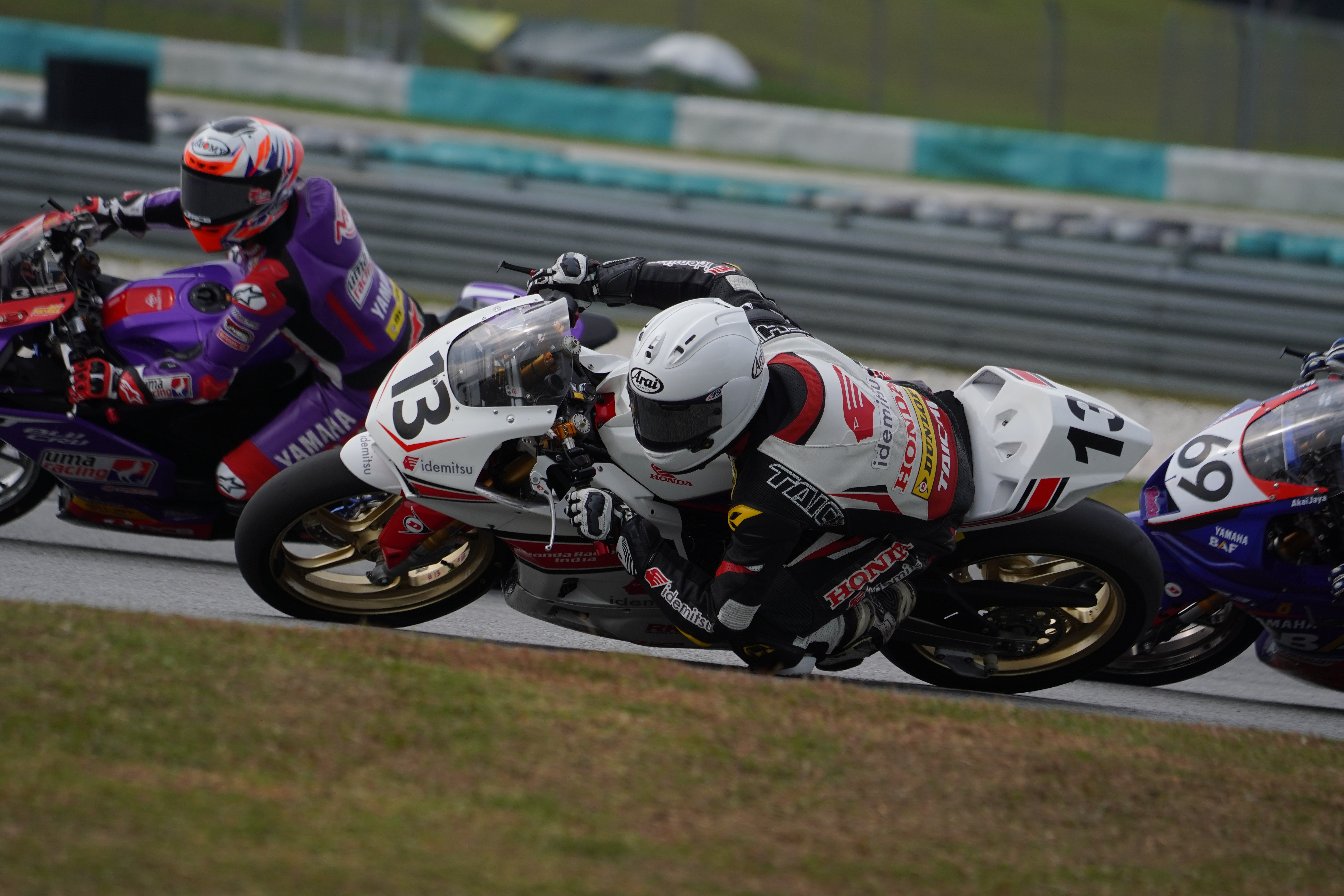 IDEMITSU Honda Racing India Riders Push Limits With Tough Fight at ARRC ...