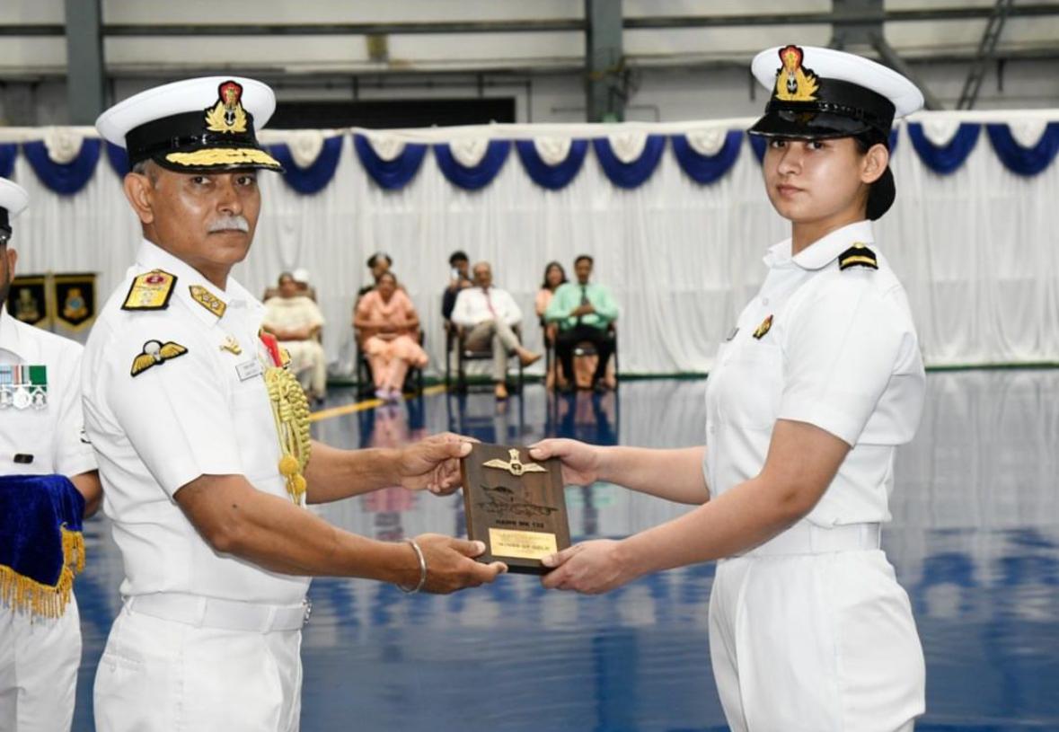 First Woman To Be Inducted Into Fighter Stream Of Naval Aviation