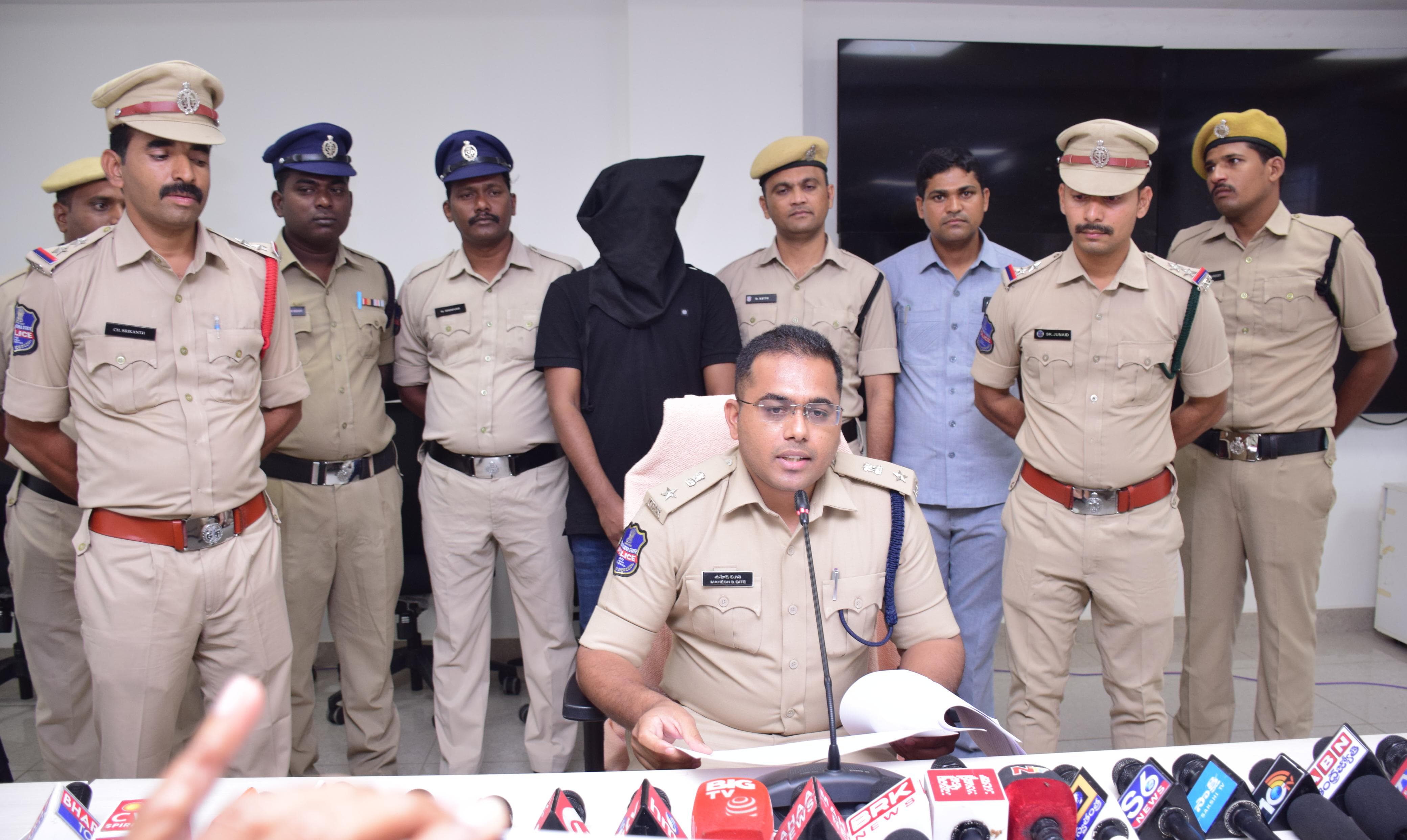 Sircilla Police Arrested Inter-State Cybercriminal from Hyderabad