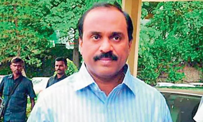 Gali Janardhan Reddy, Sriramulu Patch Up After Rift
