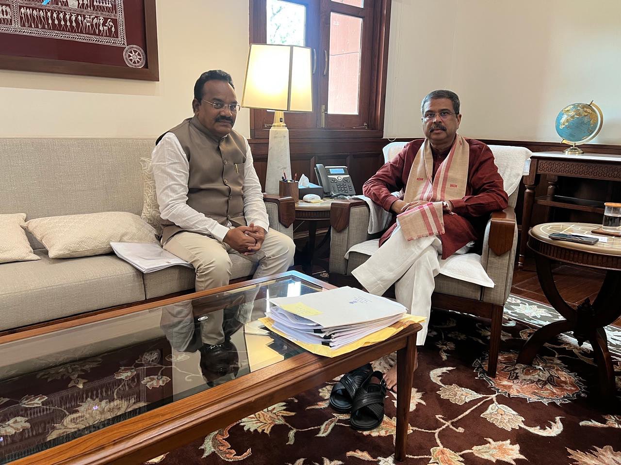 Adilabad MP Pushes For Sanction Of Navodaya School