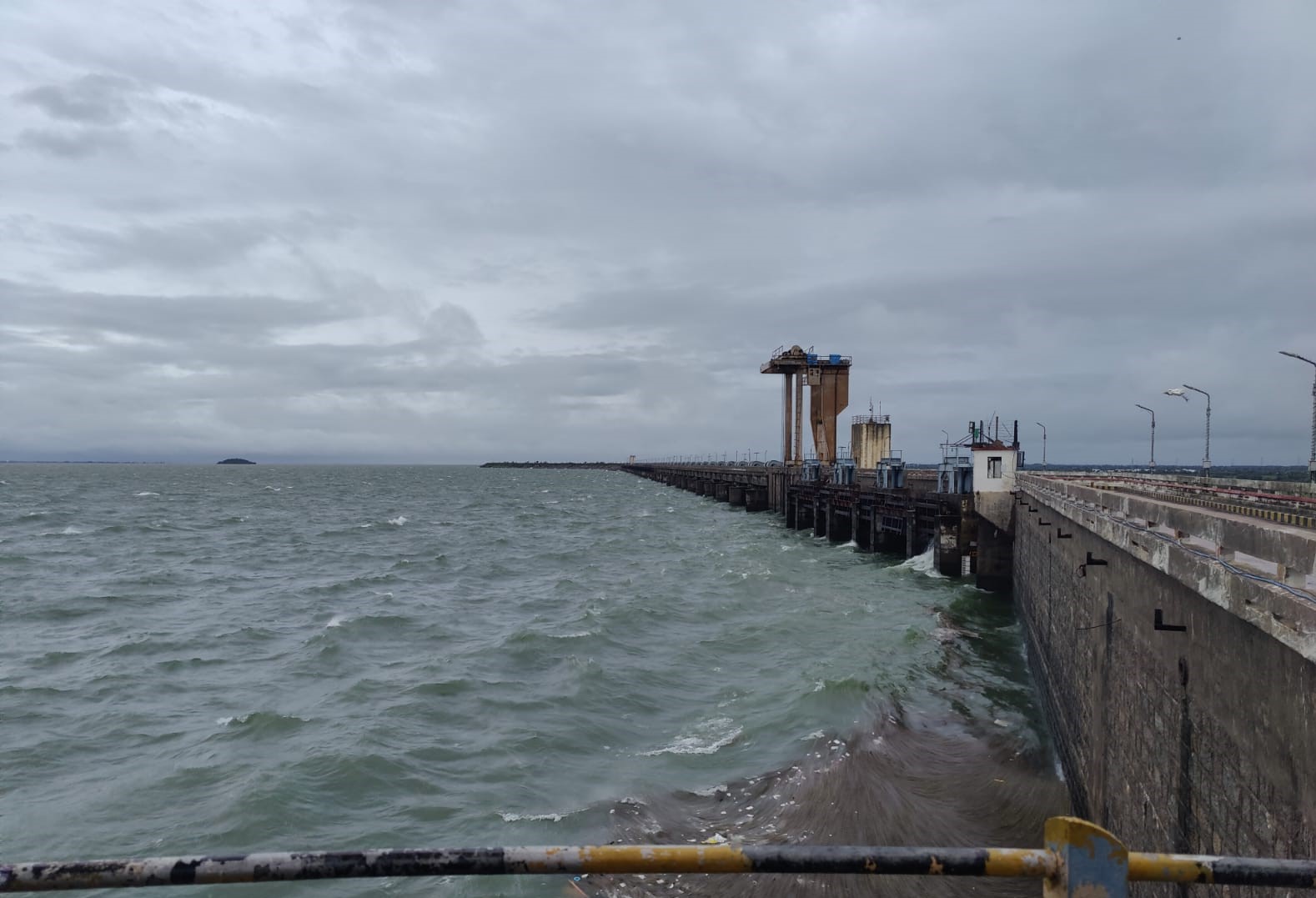 39 Gates of SRSP Lifted to Discharge Floodwater