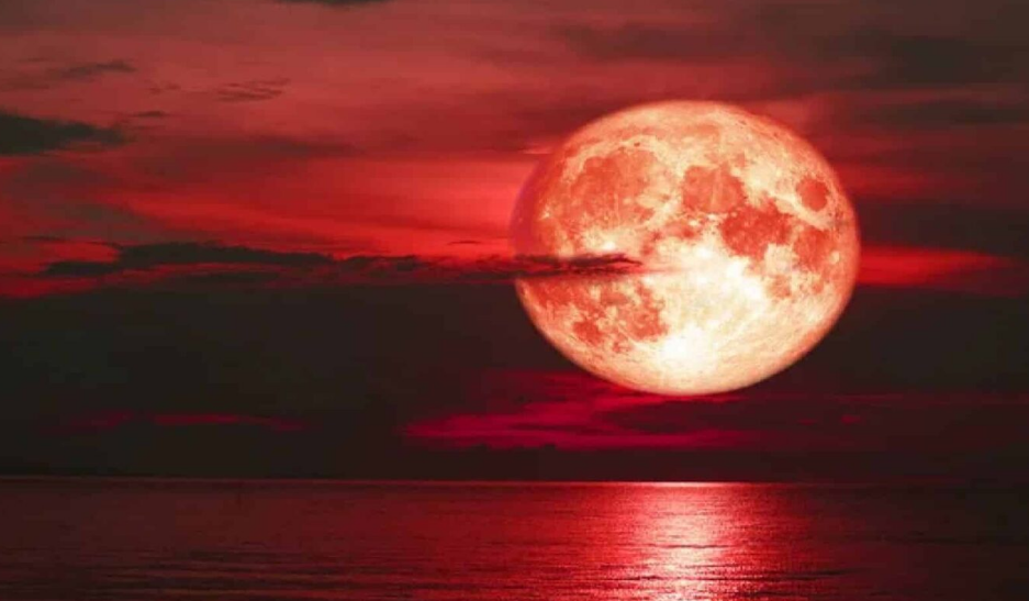 Bengaluru Skies to Host Rare Red Moon This Weekend