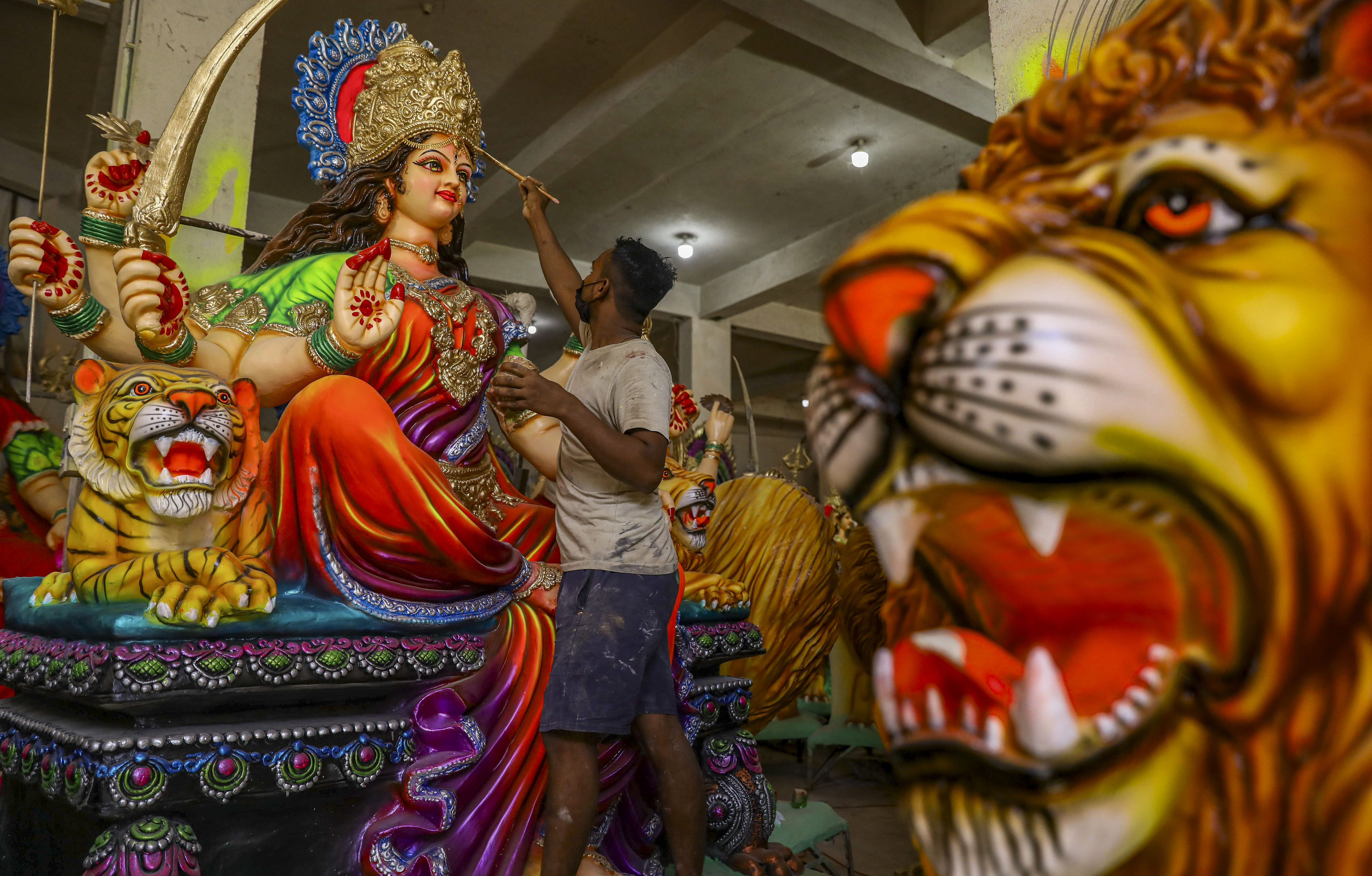 Navaratri 2025 Day 2: Goddess Brahmacharini, Significance, Puja Timings ...