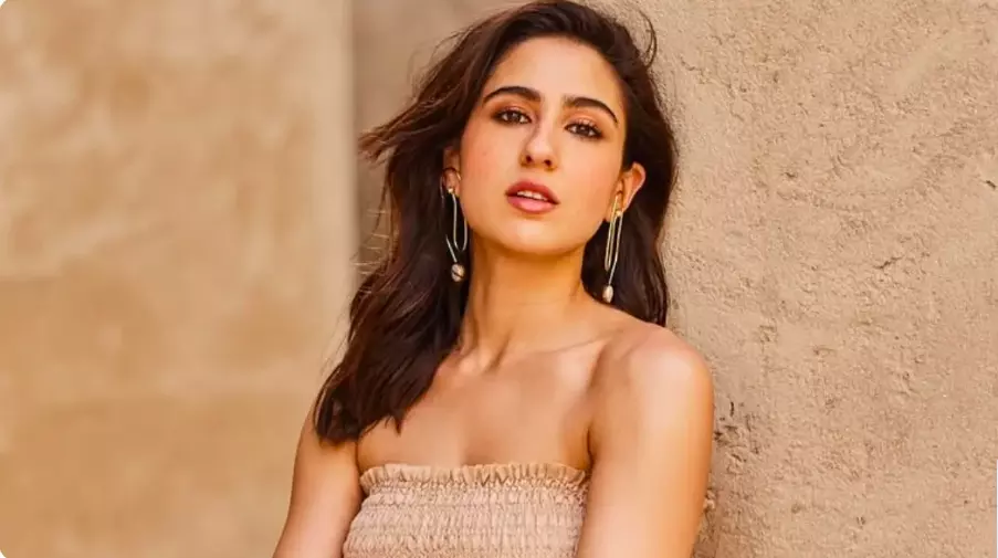 Sara Ali Khan's Secret to Staying Fresh While Pandal Hopping
