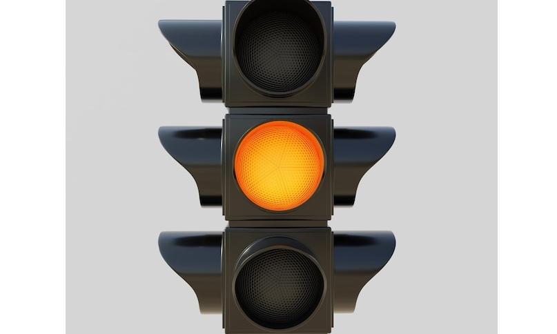 Amber Light: Ever-Ignored Traffic Signal That Nobody Pays Attention to