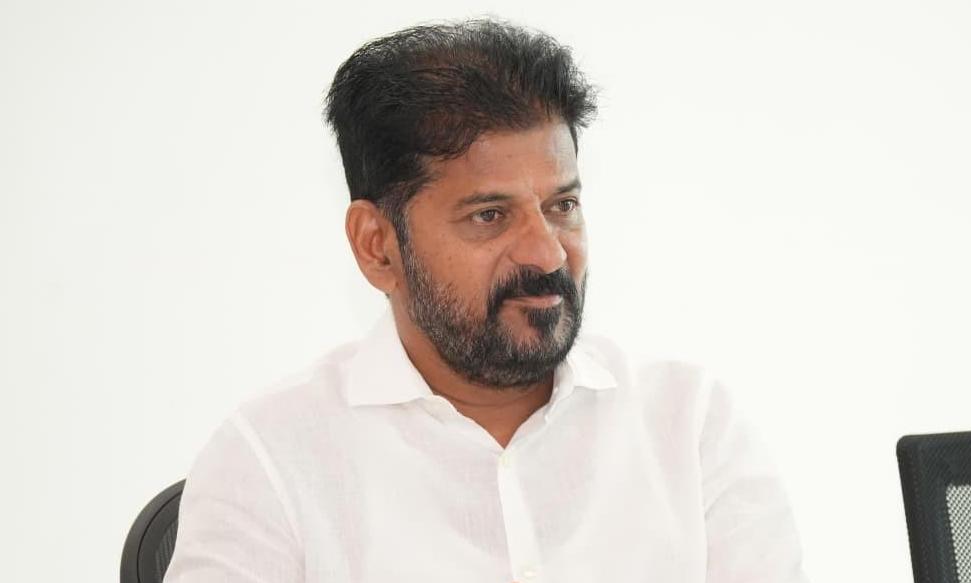 Revanth To Launch Indiramma Sari Distribution Today