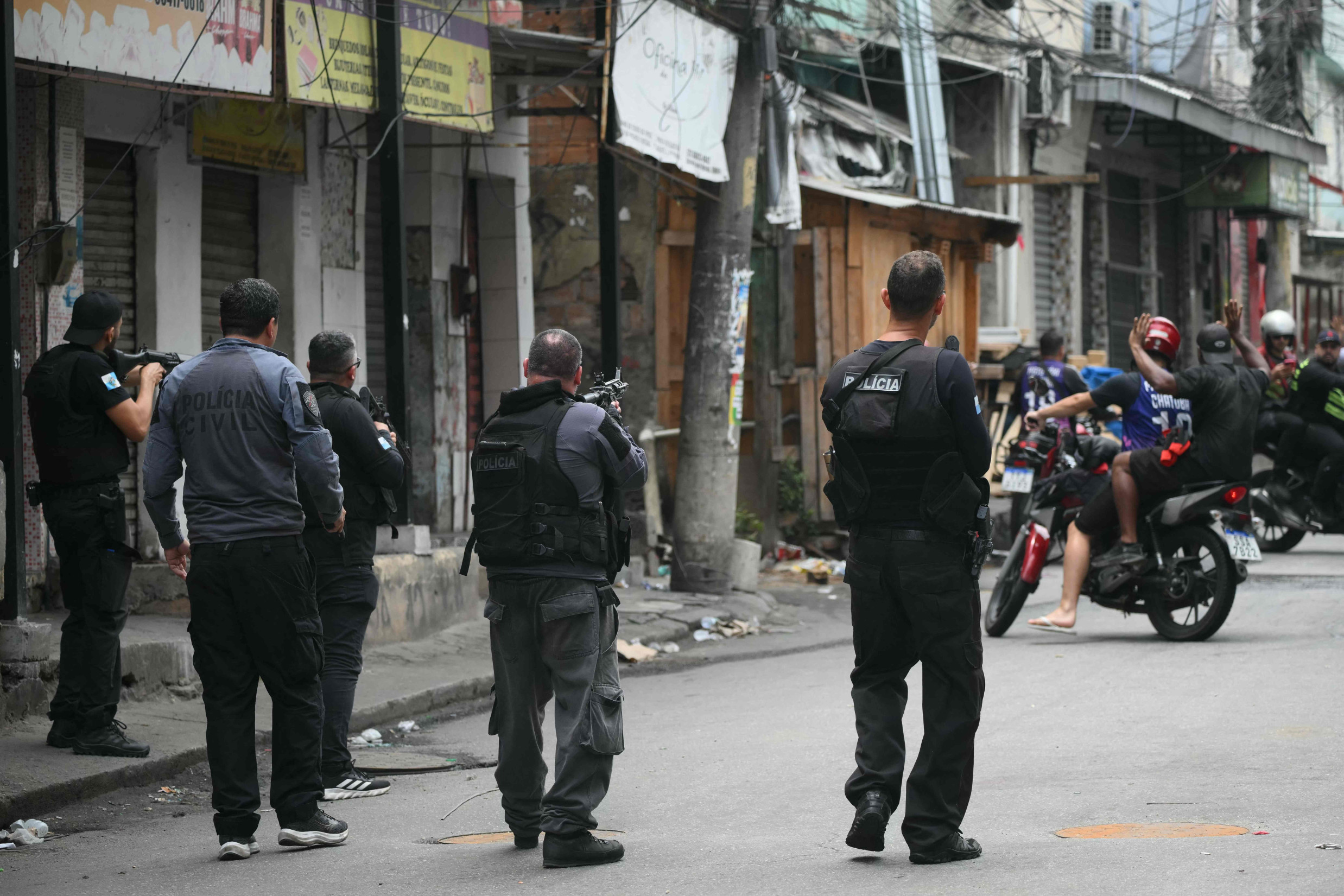 Brazil: 60 Killed, 81 Arrested in Massive Rio Drug Gang Raid