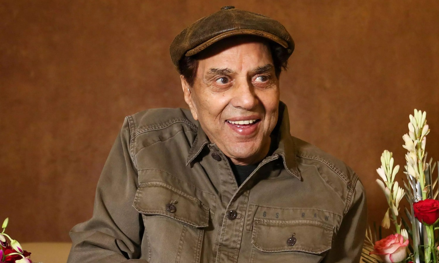 IFFI to Pay Homage to Dharmendra at Closing Ceremony, ‘Sholay ...