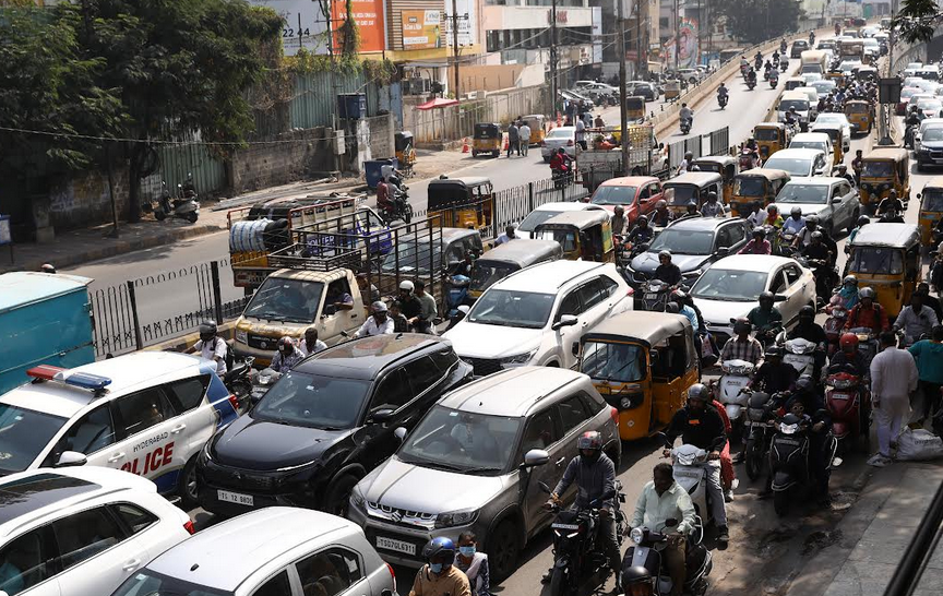 Traffic Diverted on NH-65 to Ease Congestion