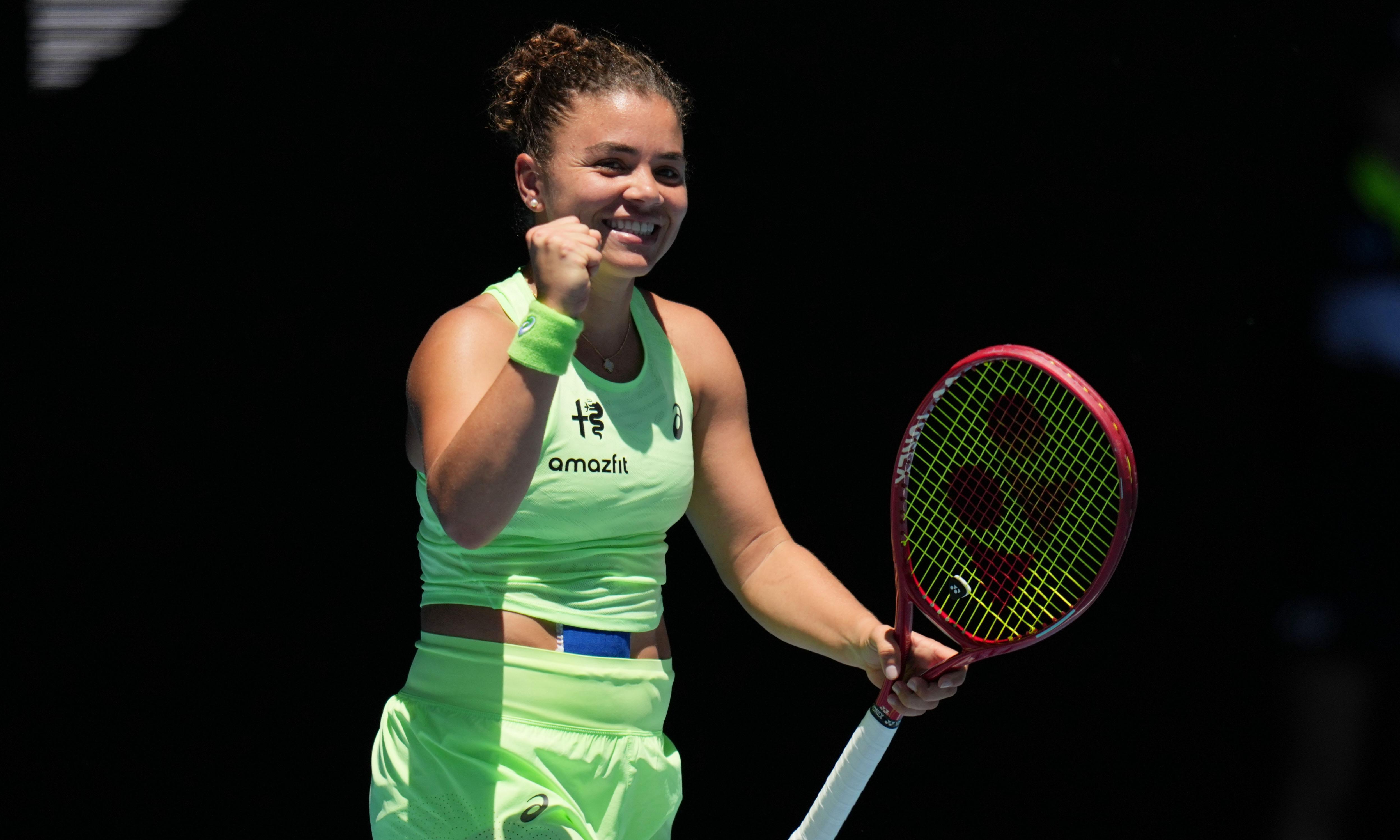 Play Begins at Australian Open with Season's First Grand Slam