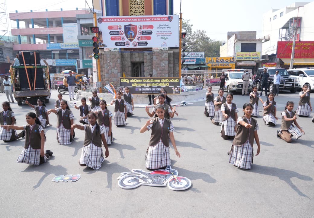 Police Use Flash Mob to Promote Road Safety Awareness