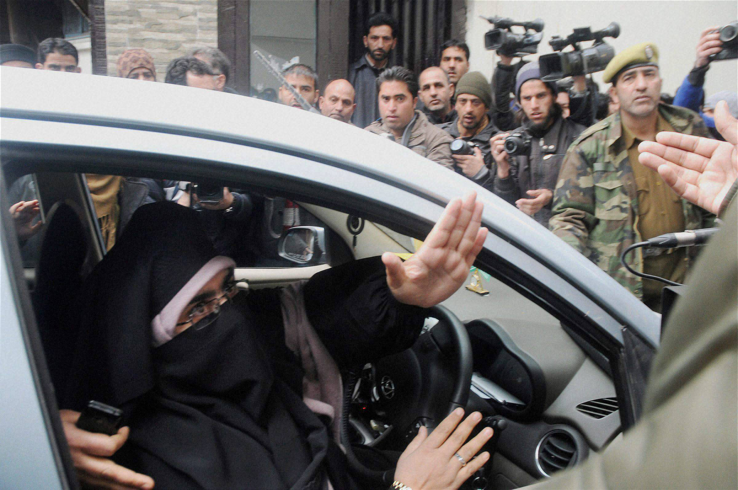 Delhi Court Sentences Kashmiri Separatist Asiya Andrabi to Life ...