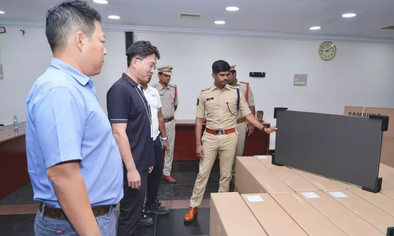 Company Donates LED Wall Video Screen To Anantapur Police