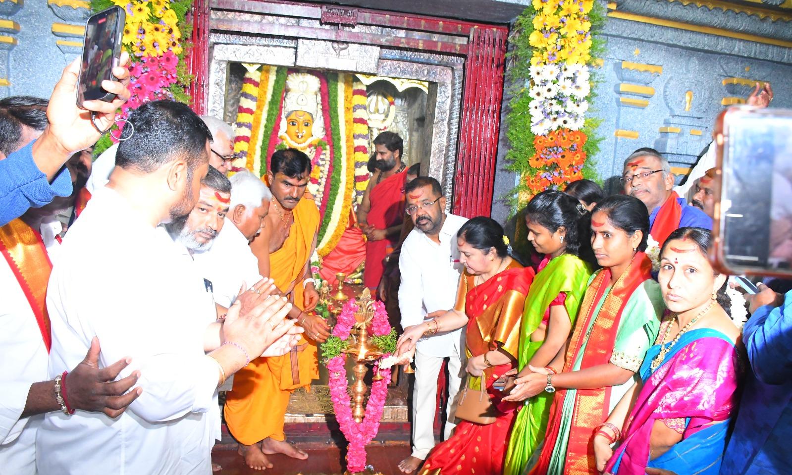 12-Day Bhadrakali Brahmostavam Begins in Hanamkonda With Spiritual Fervour
