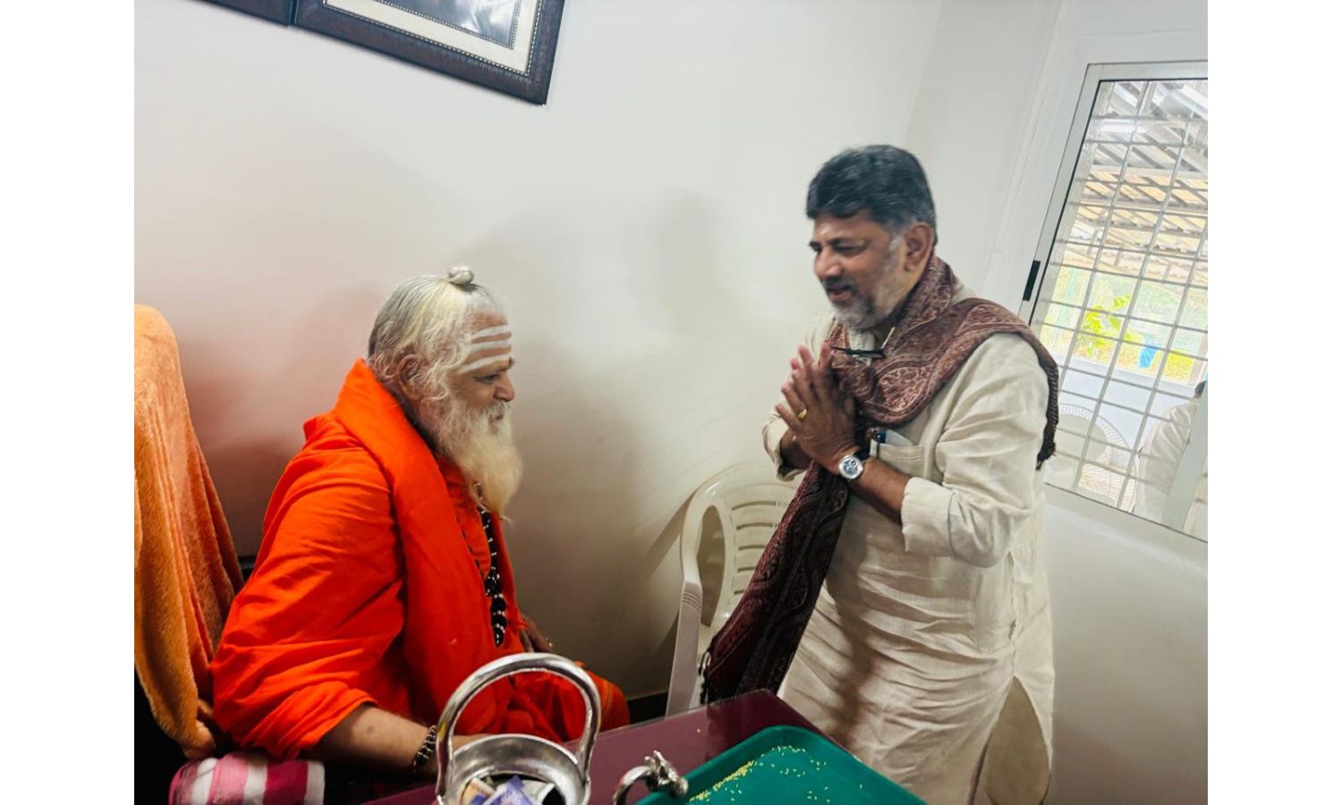 CM-Designate Shivakumar Shares A Strong Bonding With Matha For Two Decades